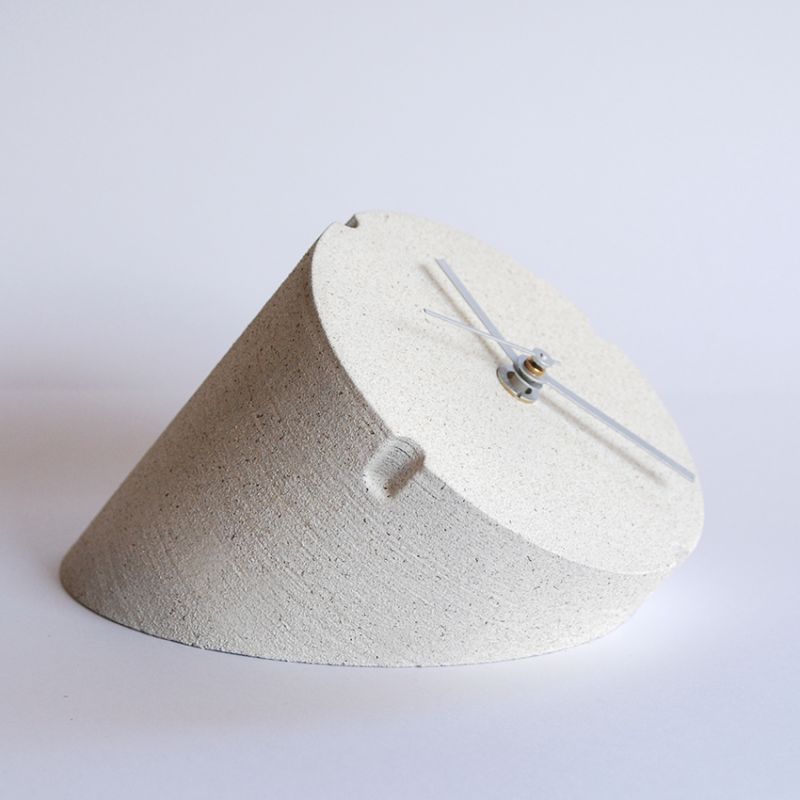 horloge table design CONIC-TEXT - grecaridea